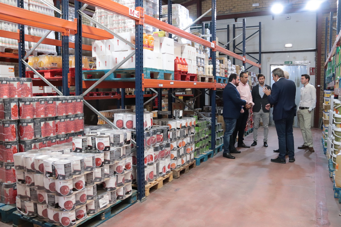 Efran Distribuciones recibe la visita de Julián Nieva | Manzanares